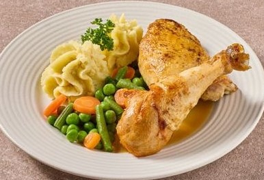 Gegrilde kippenbout met groentenmix en puree | Vrieskoop